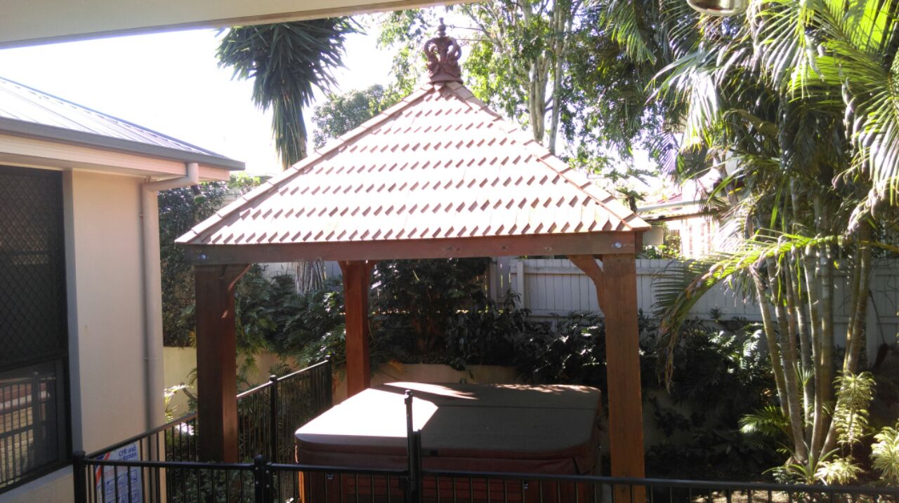 Shingle Roofing - Island Thatch